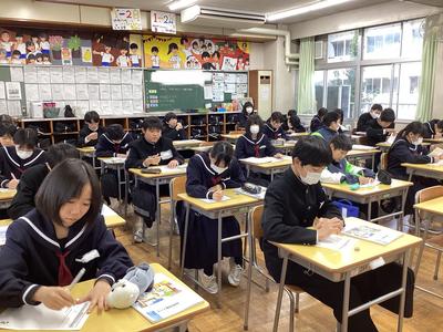 【1/8】学活・学年集会（1年生） - 武生第一中学校